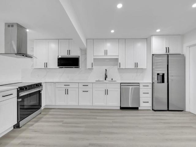 Luxury apartment complex for rent in Pompano Beach, United States