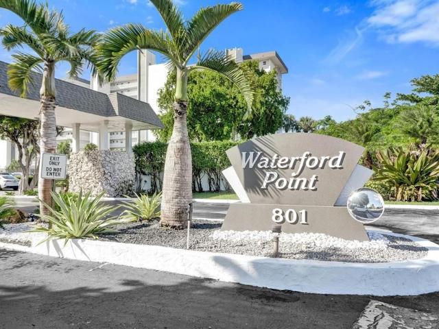 Luxury apartment complex for rent in Pompano Beach, Florida