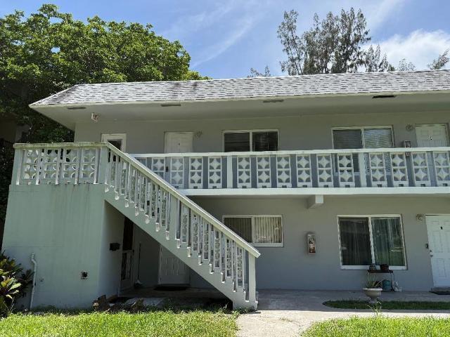 Luxury apartment complex for rent in Pompano Beach, Florida