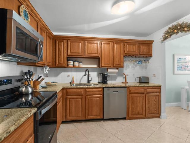 Luxury apartment complex for rent in Pompano Beach, Florida