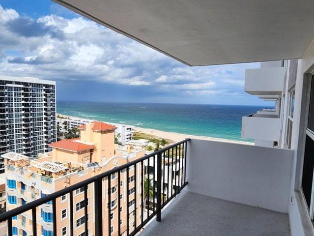 Luxury apartment complex for rent in Pompano Beach, Florida
