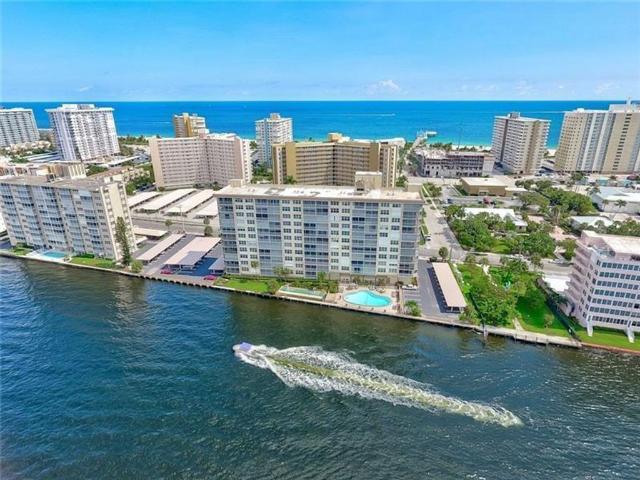 Luxury apartment complex for rent in Pompano Beach, Florida