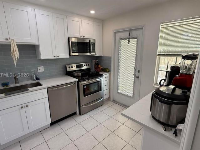 Luxury apartment complex for rent in Pompano Beach, Florida