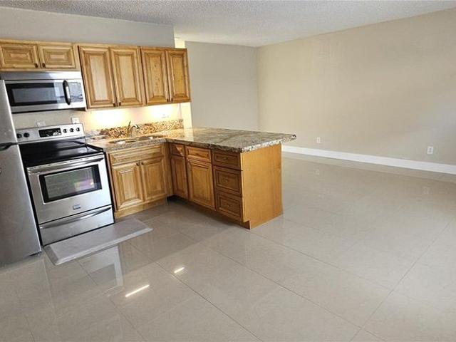 Luxury apartment complex for rent in Pompano Beach, Florida