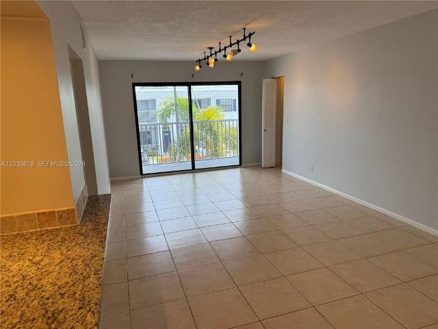 Luxury apartment complex for rent in Pompano Beach, Florida