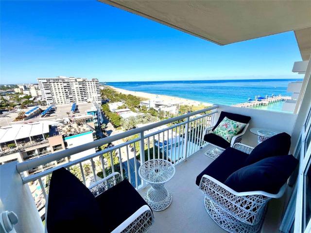 Luxury apartment complex for rent in Pompano Beach, Florida