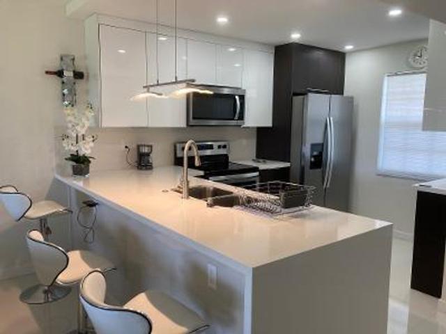 Luxury apartment complex for rent in Pompano Beach, Florida