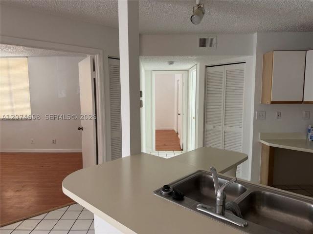 Luxury apartment complex for rent in Pompano Beach, Florida