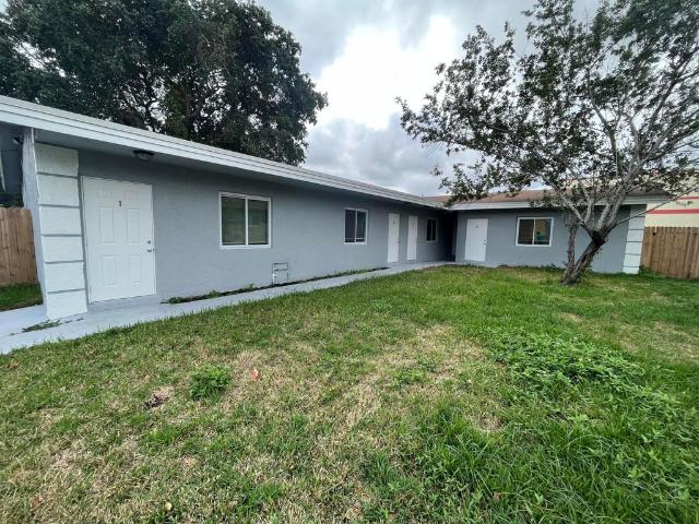 Luxury apartment complex for rent in Pompano Beach, Florida