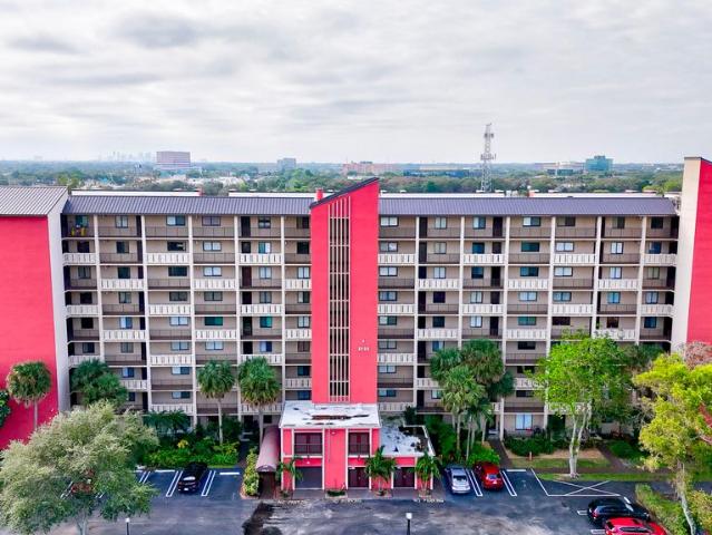 Luxury apartment complex for rent in Pompano Beach, Florida