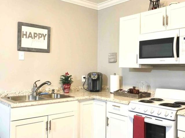 Luxury apartment complex for rent in Palm Beach Gardens, Florida