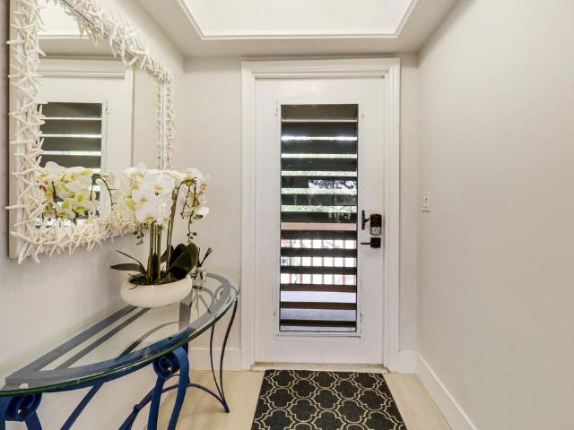 Luxury apartment complex for rent in Palm Beach Gardens, Florida