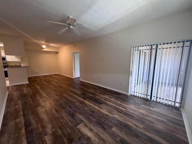 Luxury apartment complex for rent in Palm Beach Gardens, Florida