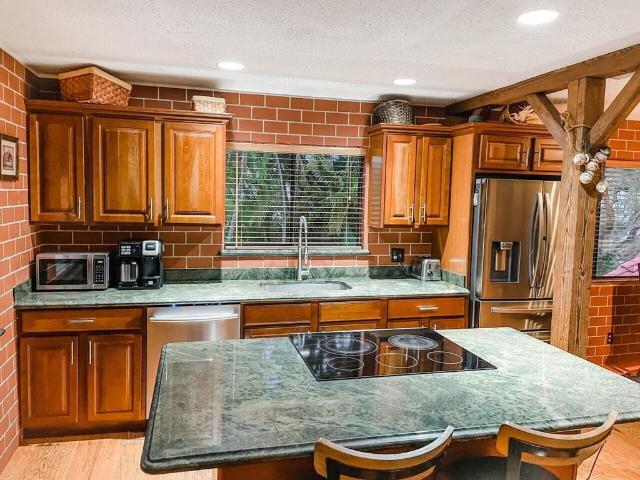 Luxury apartment complex for rent in Palm Beach Gardens, United States