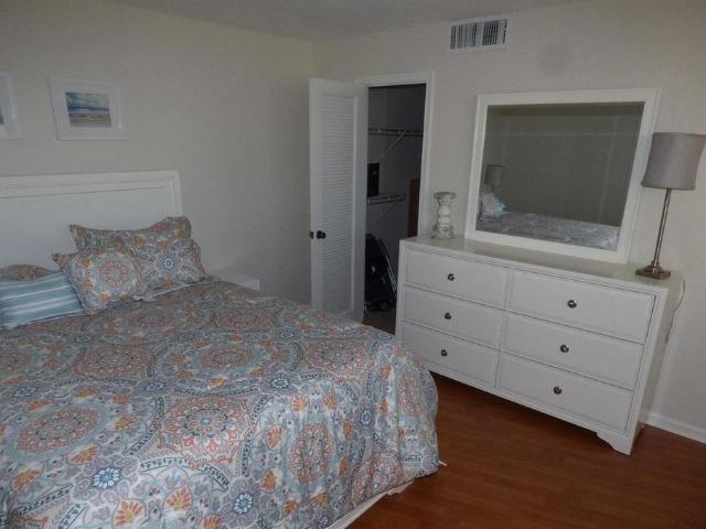 Luxury apartment complex for rent in Palm Beach Shores, Florida