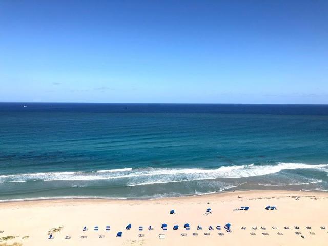 Luxury apartment complex for rent in Palm Beach Shores, Florida