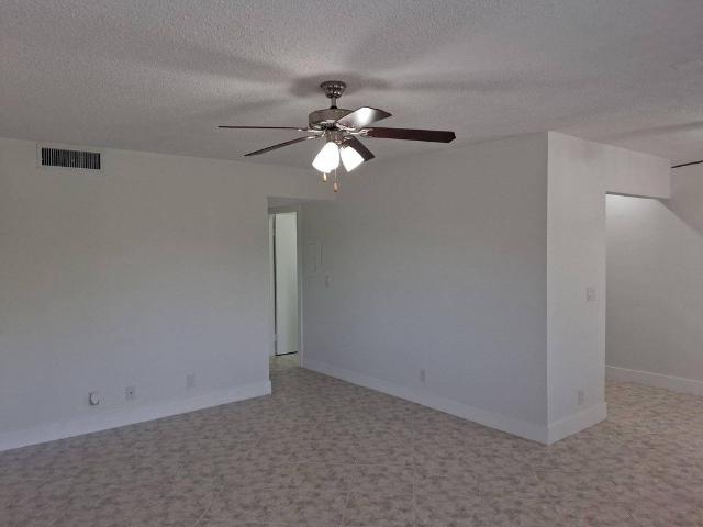 Luxury apartment complex for rent in Palm Springs, United States