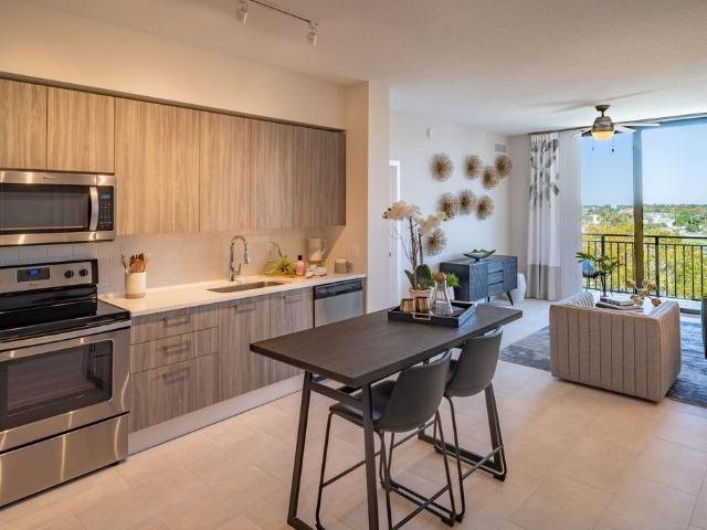 Luxury apartment complex for rent in Palmetto Bay, United States