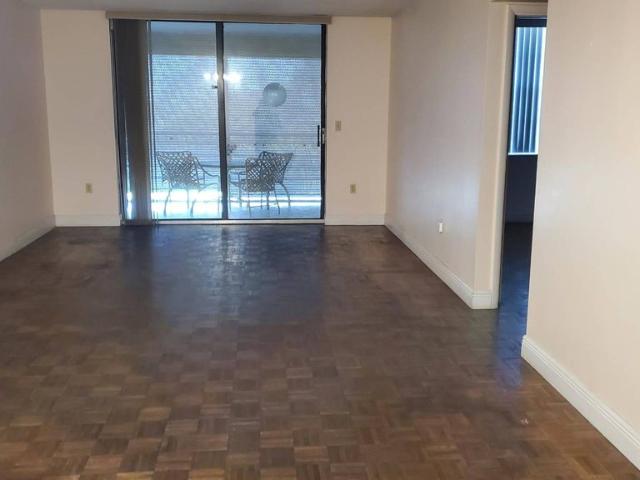 Luxury apartment complex for rent in Pembroke Pines, Florida