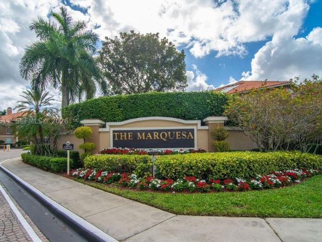Luxury apartment complex for rent in Pembroke Pines, Florida
