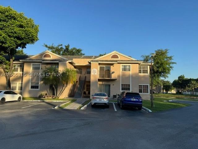 Luxury apartment complex for rent in Pembroke Pines, Florida