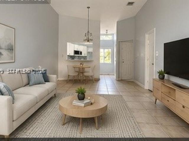 Luxury apartment complex for rent in Pembroke Pines, United States