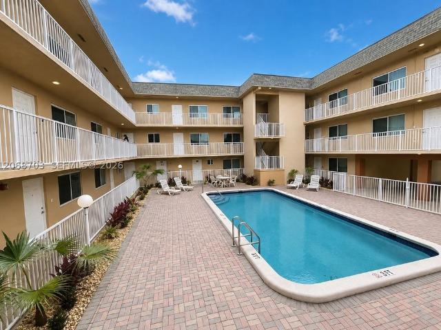 Luxury apartment complex for rent in Pembroke Pines, United States