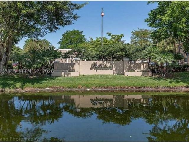Luxury apartment complex for rent in Pembroke Pines, United States