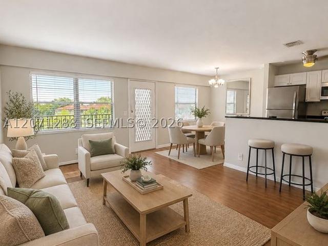 Luxury apartment complex for rent in Pembroke Pines, United States