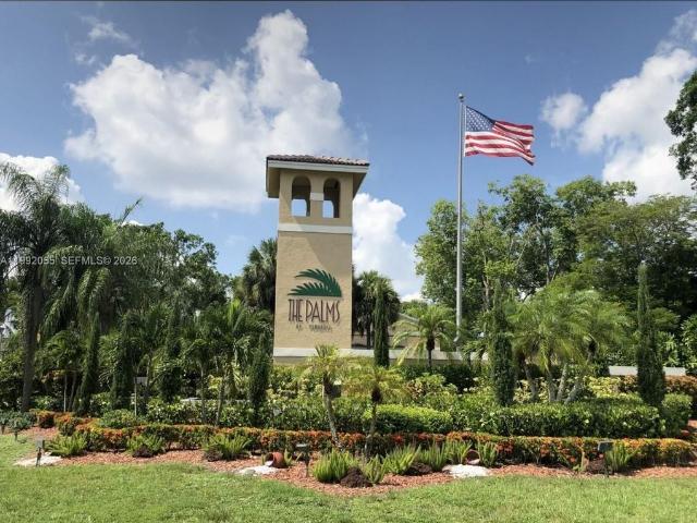 Luxury apartment complex for rent in Pembroke Pines, United States
