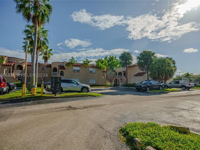 Luxury apartment complex for rent in Pembroke Pines, United States