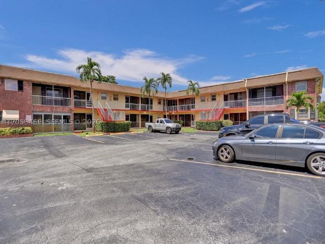 Luxury apartment complex for rent in Pembroke Pines, United States