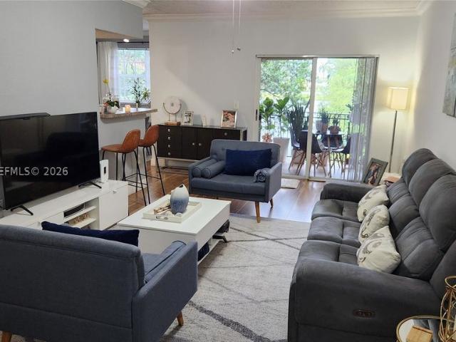 Luxury apartment complex for rent in Pembroke Pines, United States