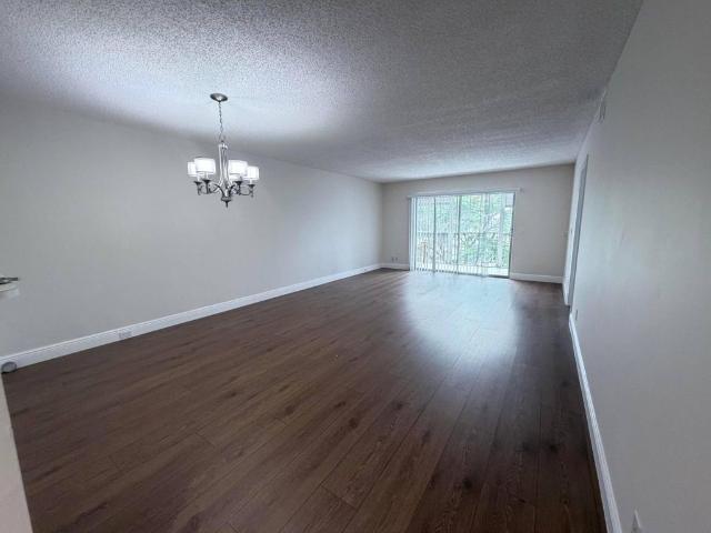 Luxury apartment complex for rent in Pembroke Pines, United States