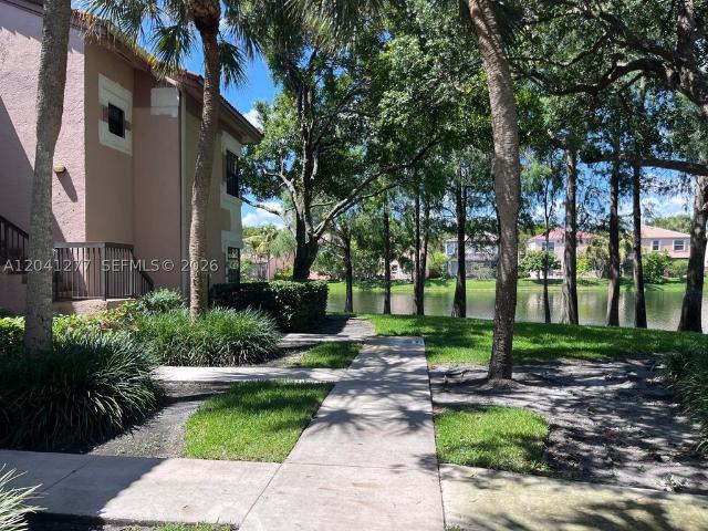 Luxury apartment complex for rent in Plantation, United States