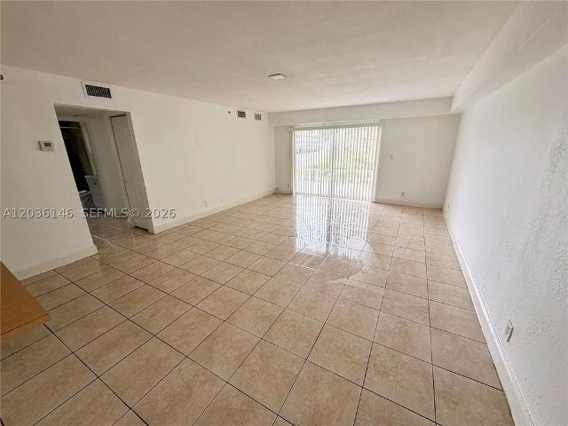 Luxury apartment complex for rent in Plantation, United States