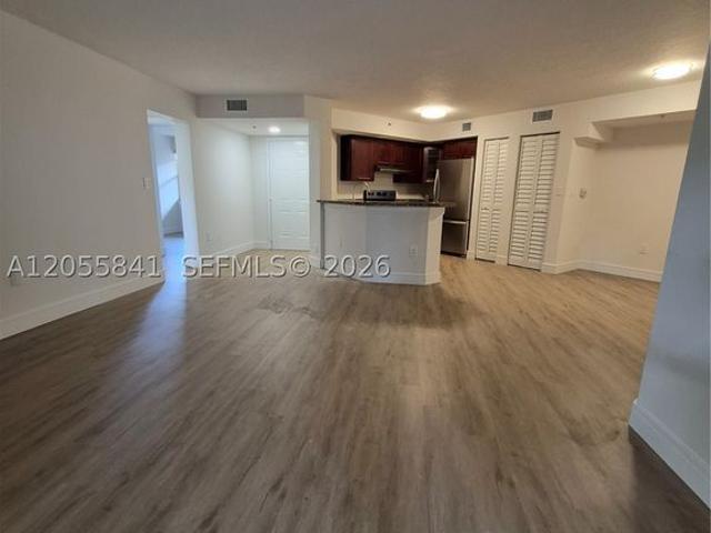 Luxury apartment complex for rent in Plantation, United States