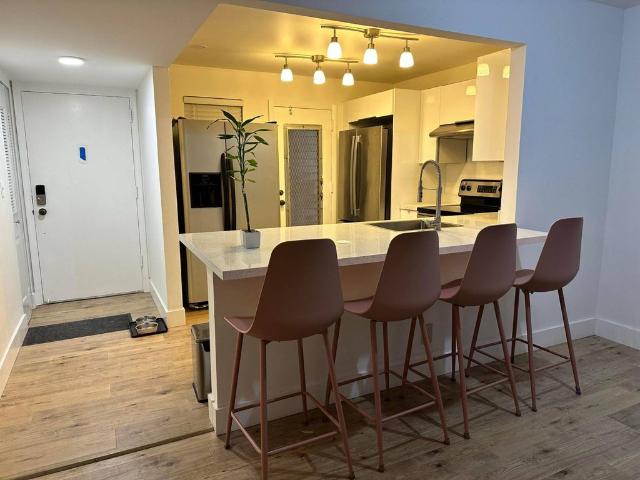 Luxury apartment complex for rent in Plantation, Florida