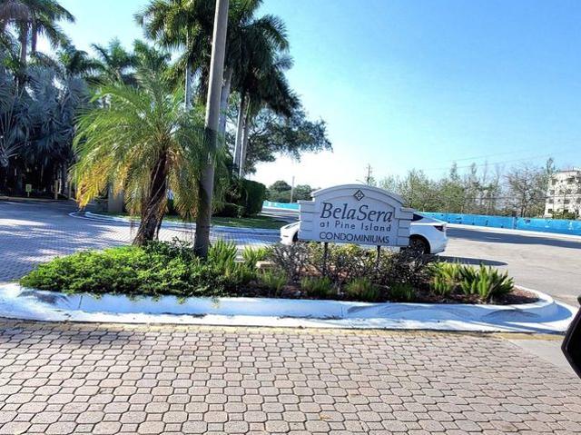 Luxury apartment complex for rent in Plantation, Florida