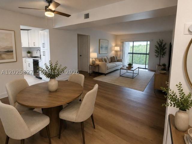Luxury apartment complex for rent in Plantation, Florida