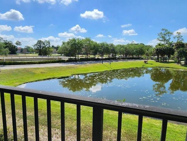 Luxury apartment complex for rent in Royal Palm Beach, United States