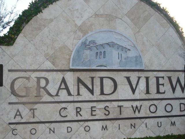 Luxury apartment complex for rent in Royal Palm Beach, Florida