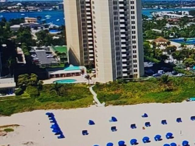 Luxury apartment complex for rent in Riviera Beach, United States