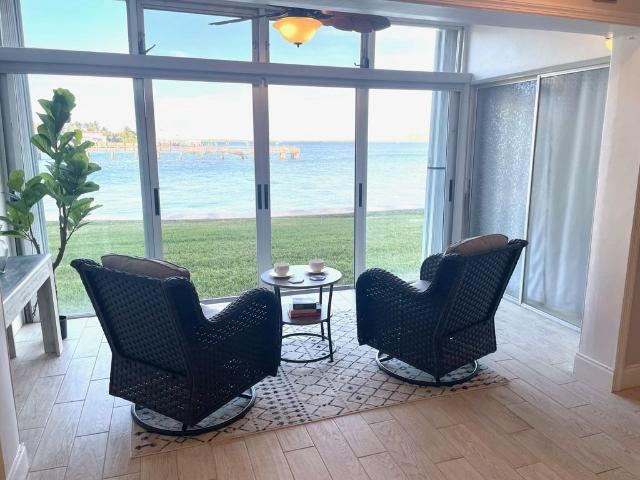 Luxury apartment complex for rent in Riviera Beach, United States