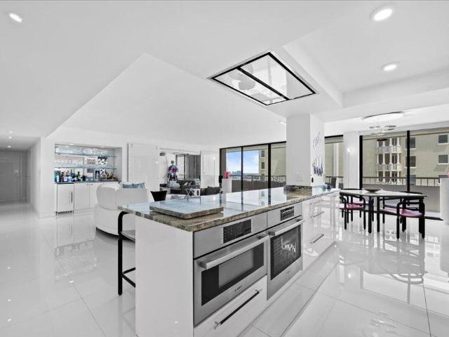 Luxury apartment complex for rent in Riviera Beach, Florida