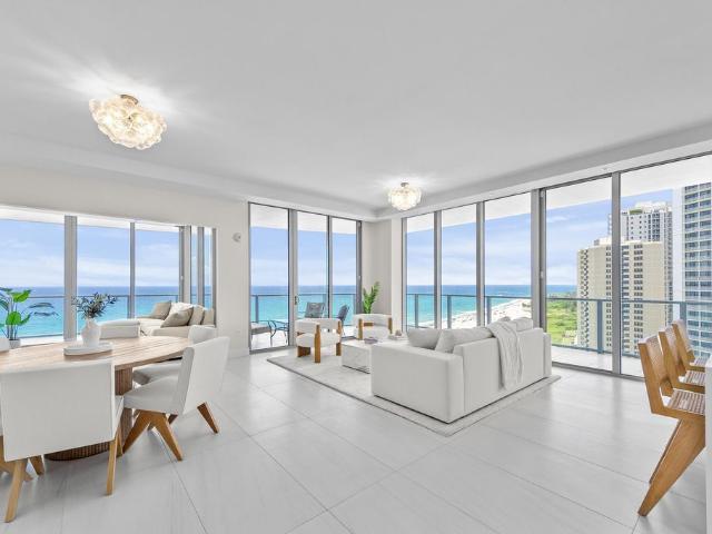 Luxury apartment complex for rent in Riviera Beach, United States