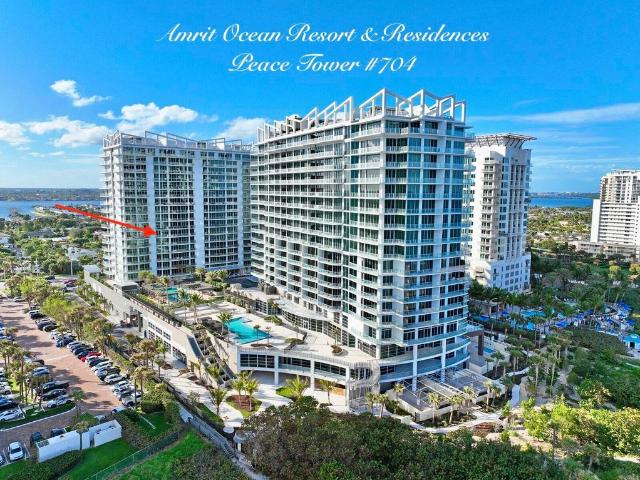 Luxury apartment complex for rent in Riviera Beach, Florida