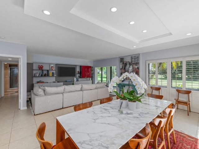Luxury apartment complex for rent in Wellington, United States
