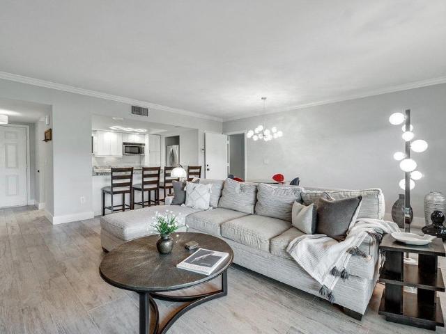 Luxury apartment complex for rent in Wellington, United States