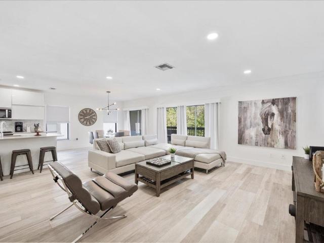 Luxury apartment complex for rent in Wellington, United States